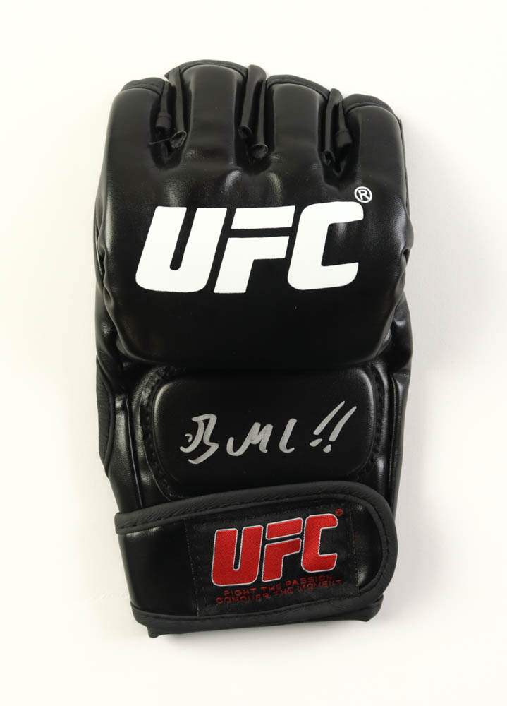 Brandon Moreno Signed UFC Glove (Beckett) | Pristine Auction