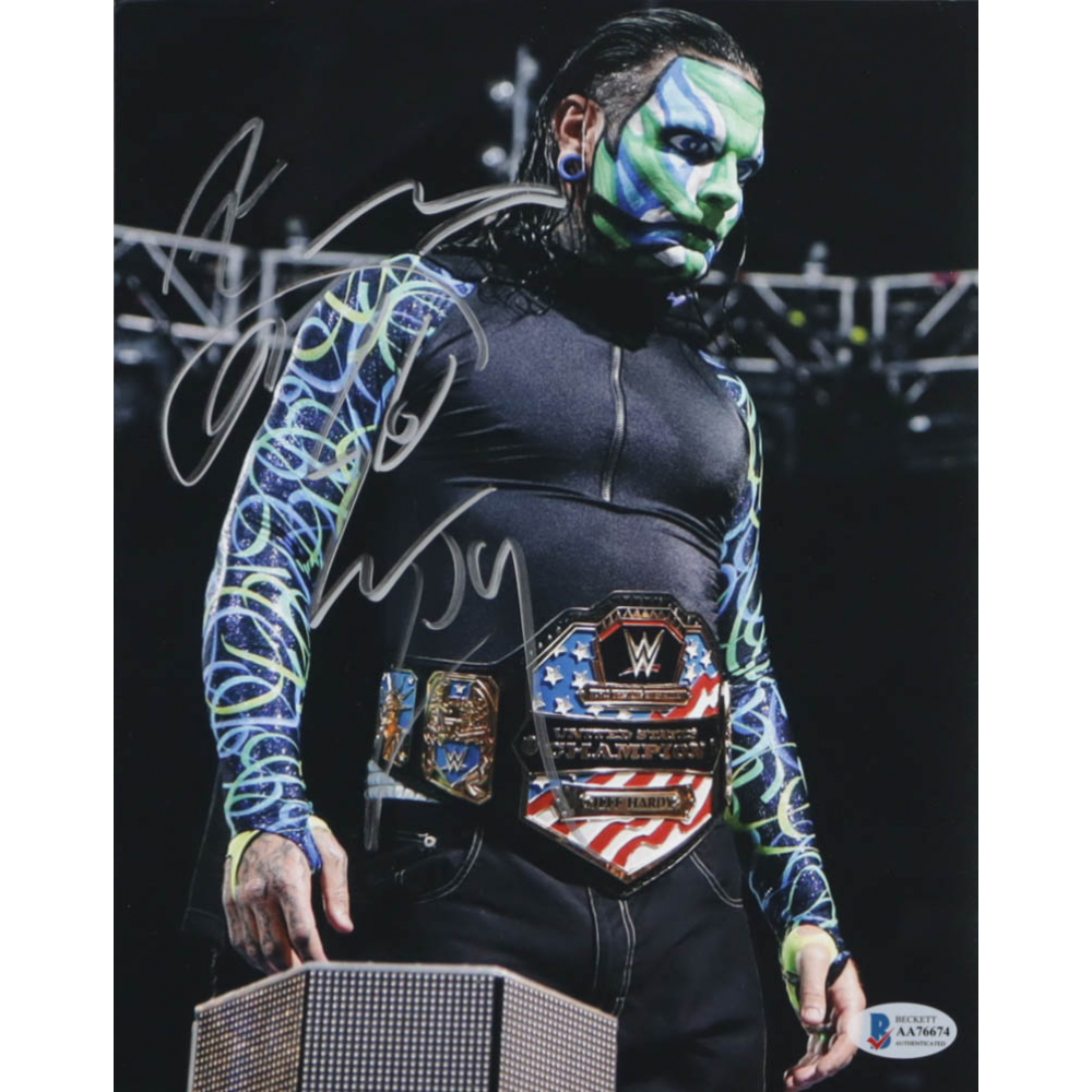 Jeff Hardy Signed WWE 8x10 Photo (Beckett) | Pristine Auction
