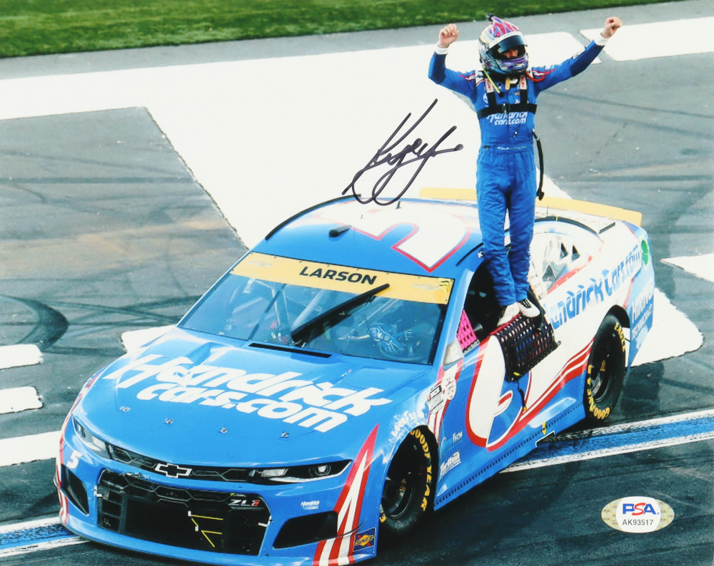 Kyle Larson Signed NASCAR 8x10 Photo (PSA) | Pristine Auction