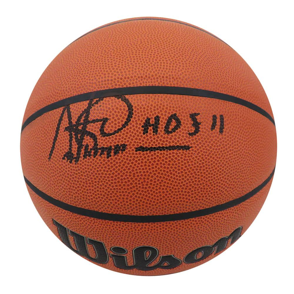 Artis Gilmore Signed Basketball Inscribed "HOF 11" (Schwartz ...
