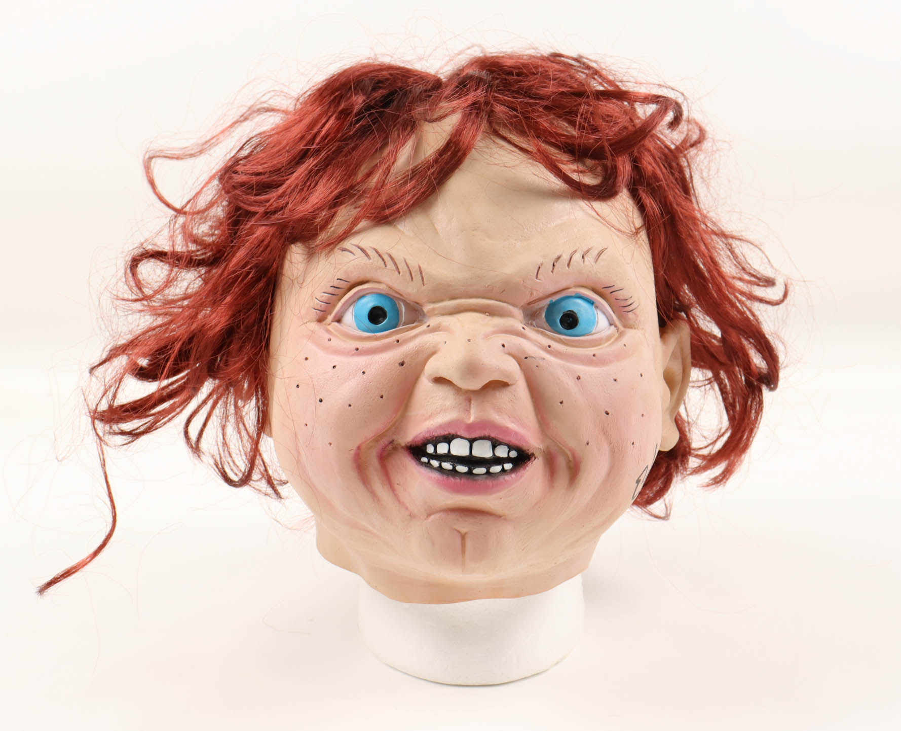 Ed Gale Signed "Child's Play" Chucky Mask Inscribed "Chucky" (PA ...