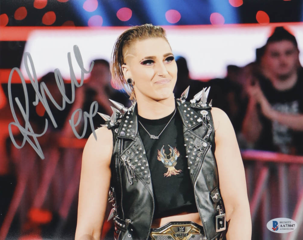 Rhea Ripley Signed WWE 8x10 Photo (Beckett) | Pristine Auction