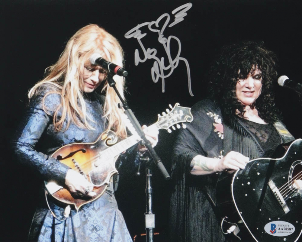 Nancy Wilson Signed "Heart" 8x10 Photo with Hand-Drawn Sketch (Beckett ...