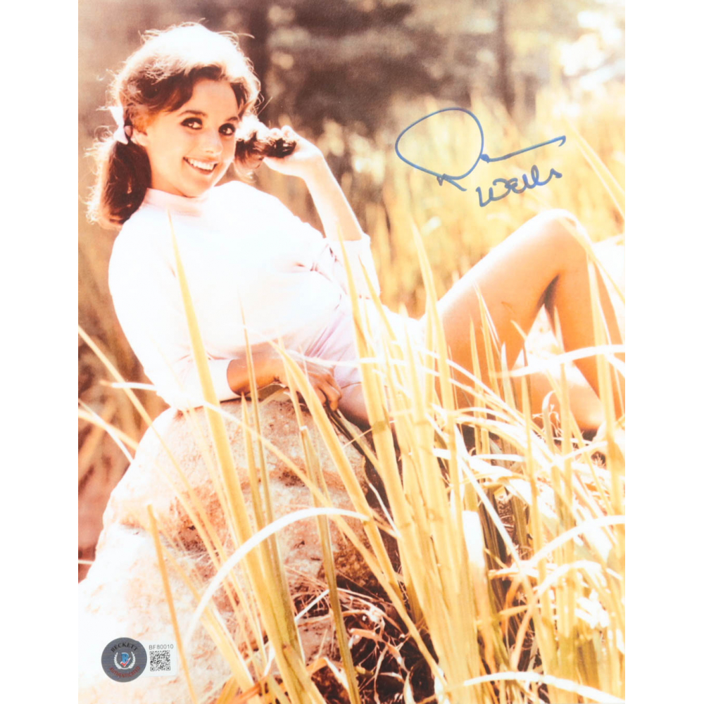 Dawn Wells Signed "Gilligan's Island" 8x10 Photo (Beckett) | Pristine ...
