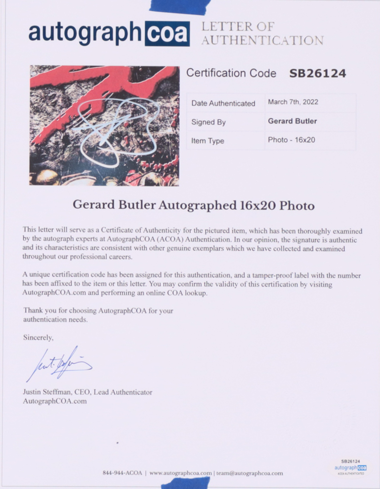 Gerard Butler Signed "300" 16x20 Photo (ACOA) | Pristine Auction