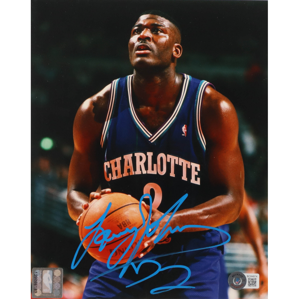 Larry Johnson Signed Hornets 8x10 Photo (Beckett) | Pristine Auction