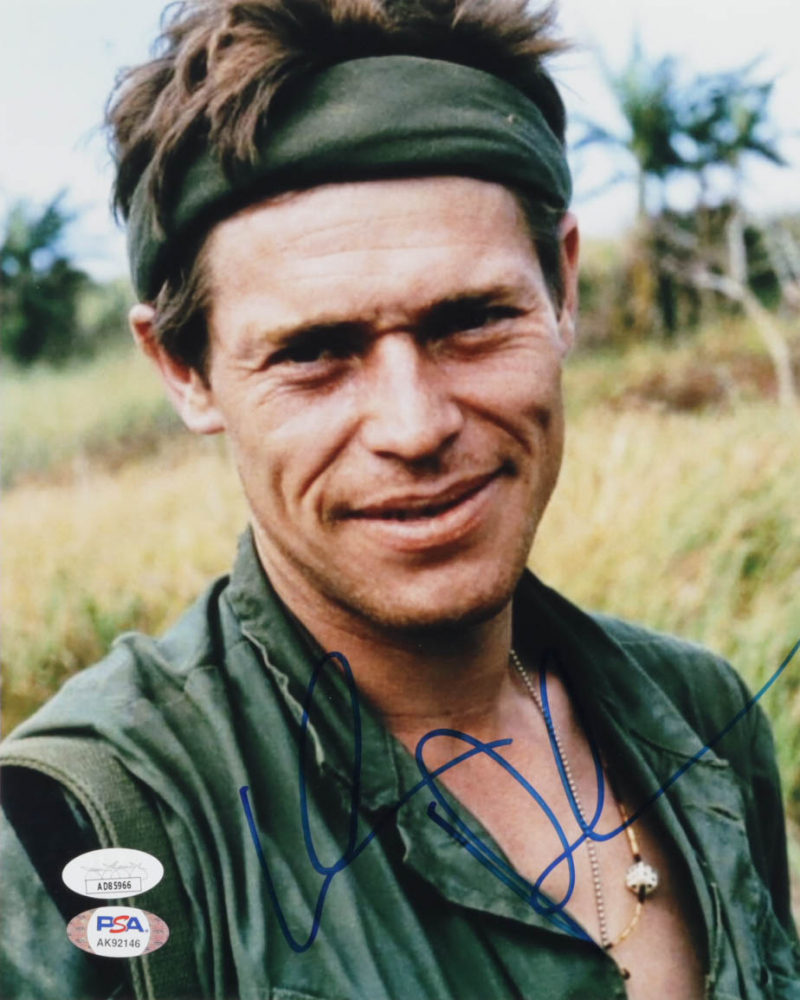Willem Dafoe Signed "Platton" 8x10 Photo (PSA & JSA) | Pristine Auction