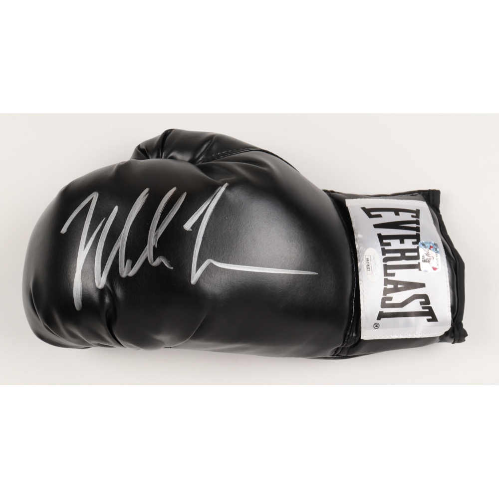 Mike Tyson Signed Everlast Boxing Glove Jsa And Tyson Pristine Auction