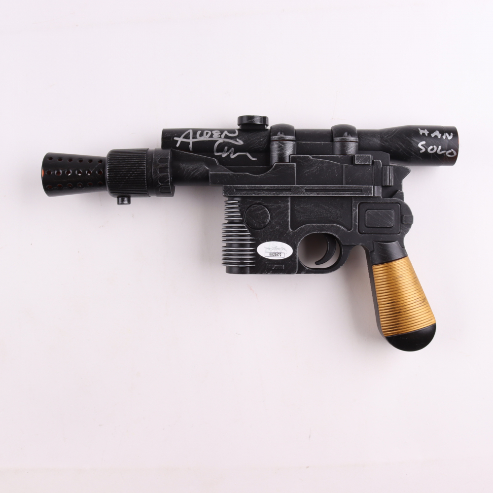 Alden Ehrenreich Signed "Solo: A Star Wars Story" Prop Replica Blaster ...