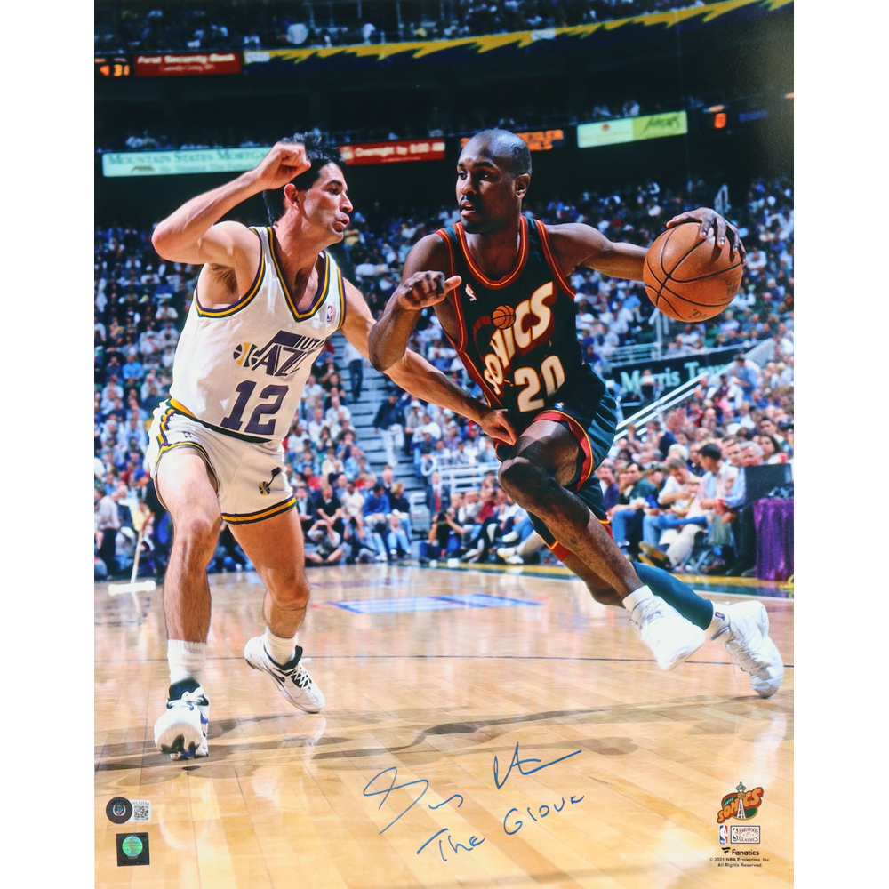 Gary Payton Signed SuperSonics 16x20 Photo Inscribed "The Glove ...