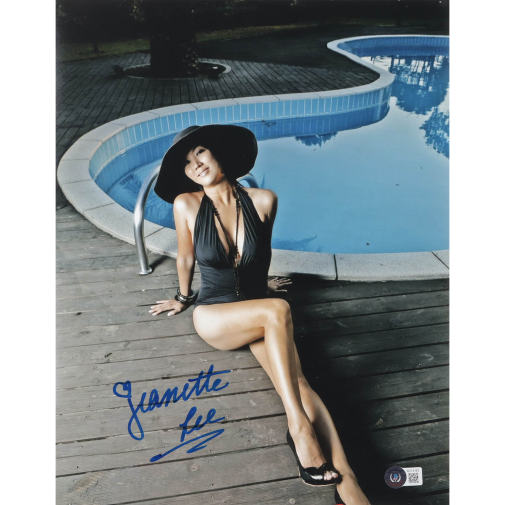 Jeanette Lee Signed 11x14 Photo (Beckett) | Pristine Auction