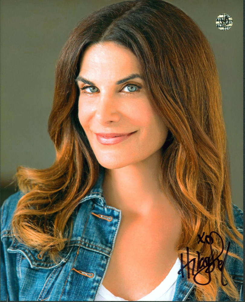 Hilary Shepard Signed 8x10 Photo (Wizard World) | Pristine Auction