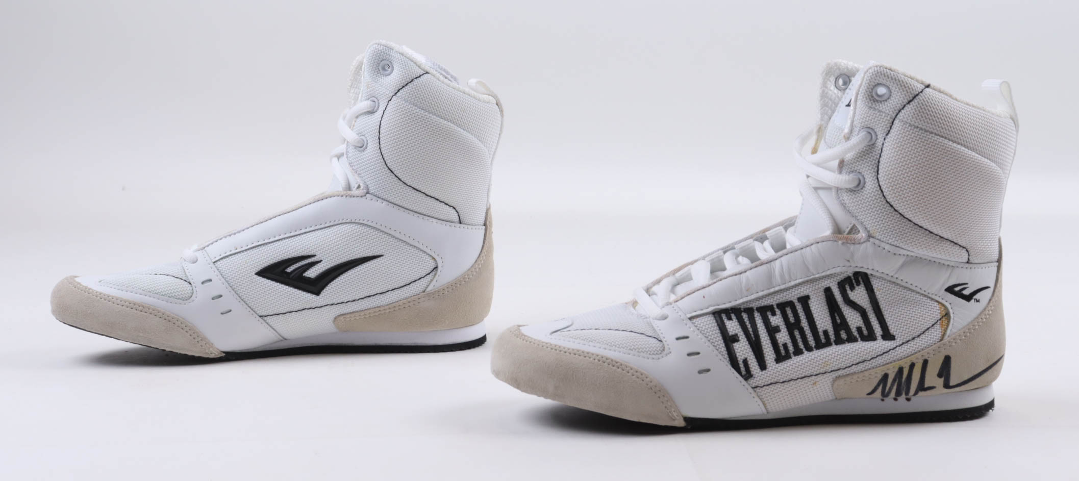 Mike Tyson Signed Pair of Everlast Boxing Shoes (PSA & Tyson ...