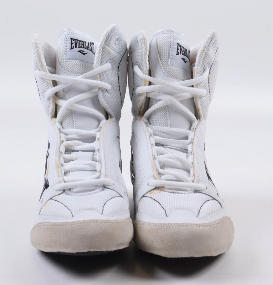 Mike Tyson Signed Pair of Everlast Boxing Shoes (PSA & Tyson ...