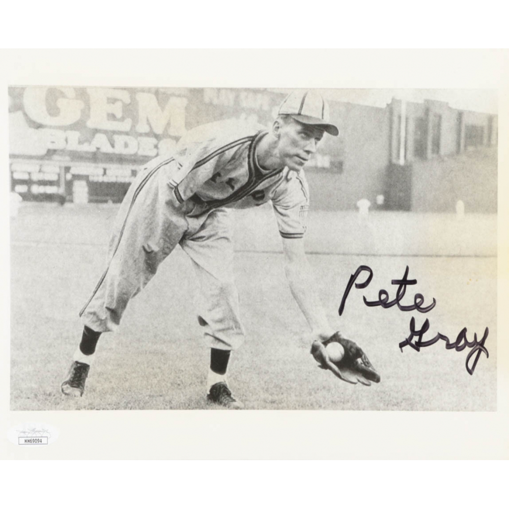 Pete Gray Signed Browns 8x10 Photo (JSA) | Pristine Auction