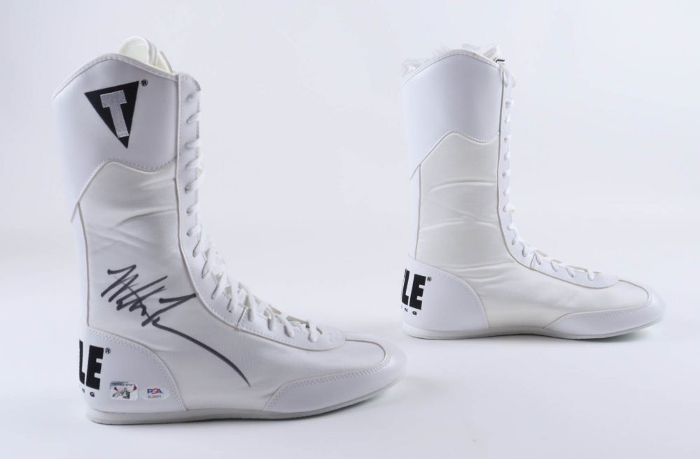 Mike Tyson Signed Title Pro Boxing Boot (PSA & Tyson) | Pristine Auction