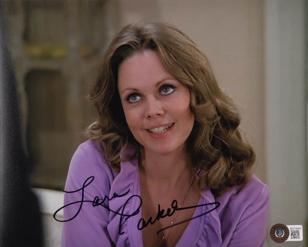 Lara Parker Signed "The Rockford Files" 8x10 Photo (Beckett) | Pristine ...