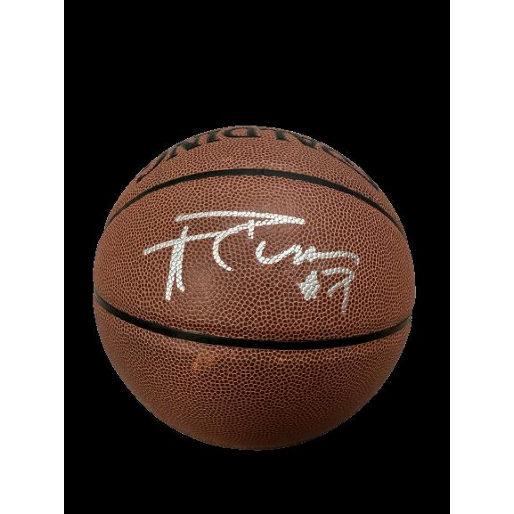 Tim Duncan Signed Basketball (SportsMemorabilia) | Pristine Auction