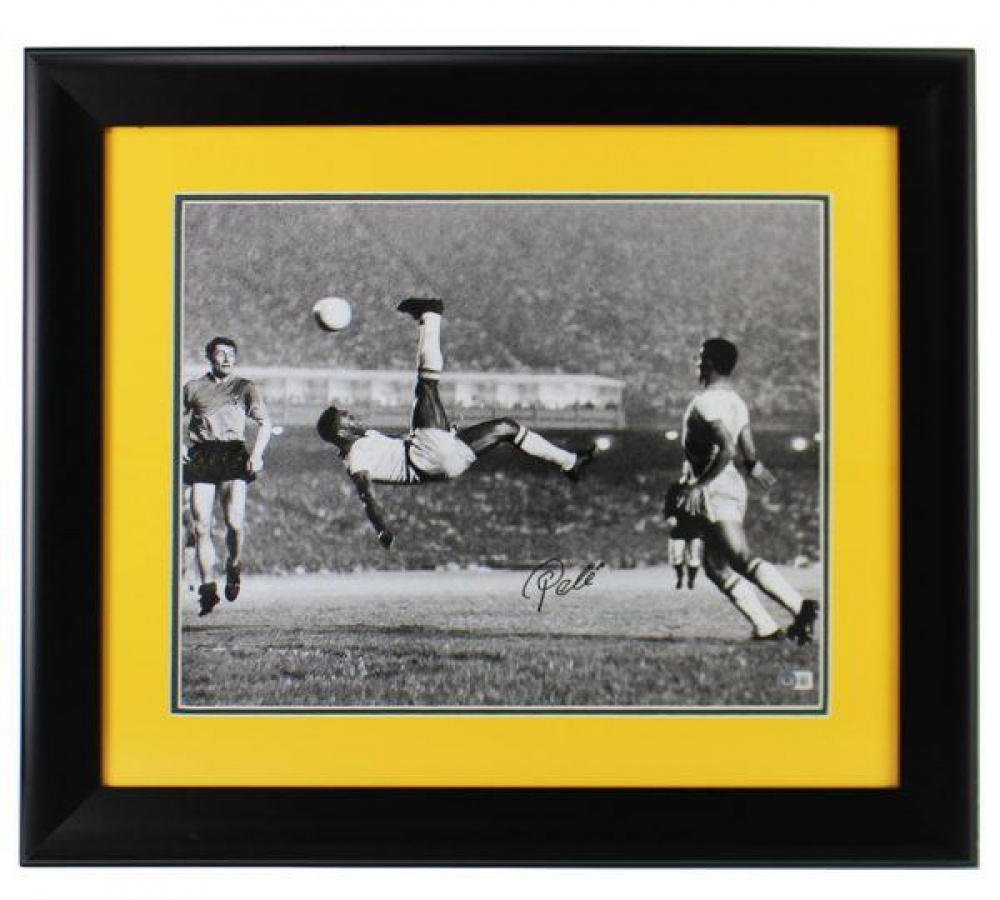 Pele Signed Team Brazil Custom Framed Photo (Beckett) | Pristine Auction