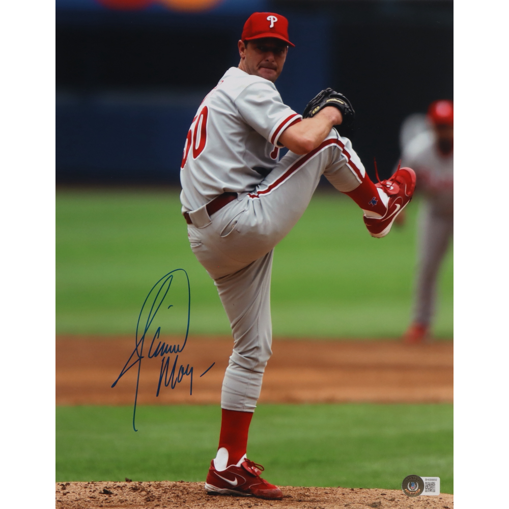 Jamie Moyer Signed Phillies 11x14 Photo (Beckett) | Pristine Auction