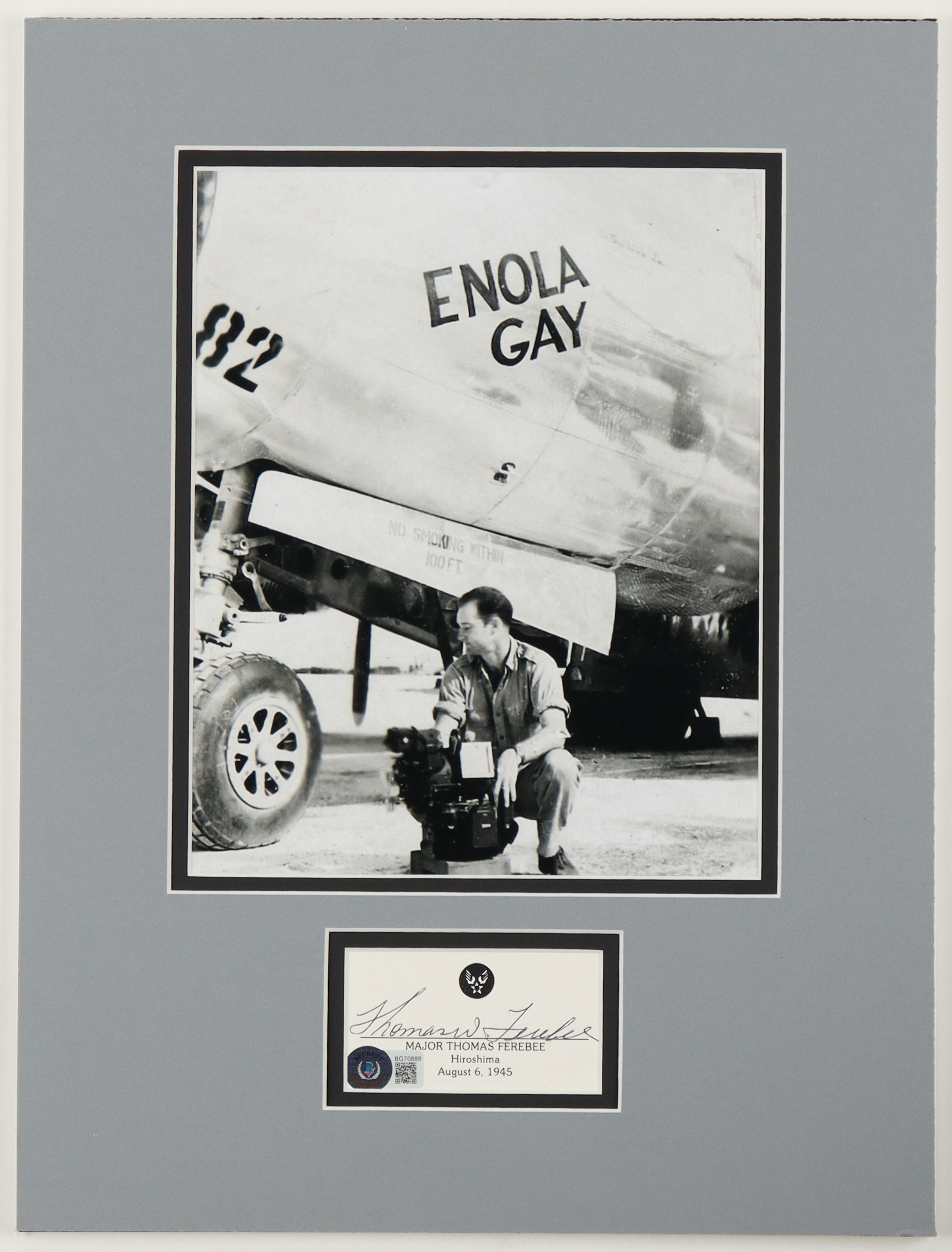 Thomas Ferebee Signed WWII Custom Matted Cut Display (Beckett ...