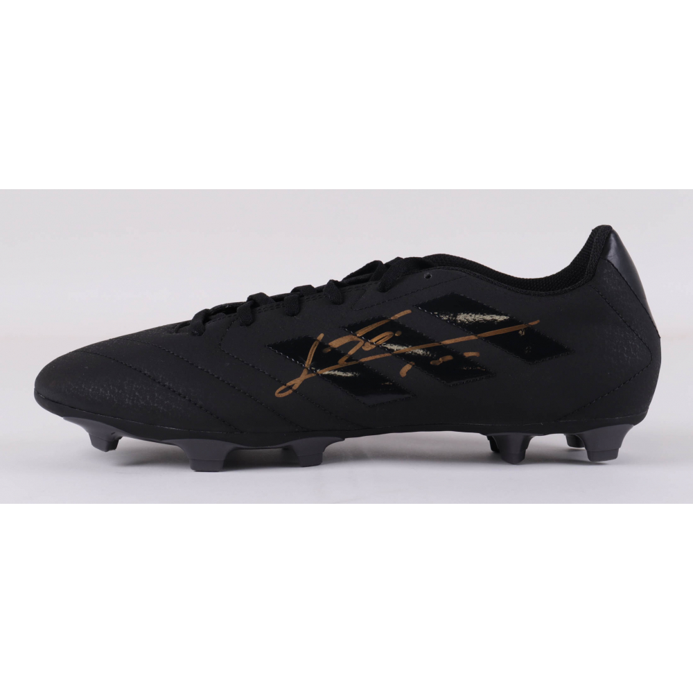 Lionel Messi Signed Adidas Soccer Cleat (Beckett) | Pristine Auction