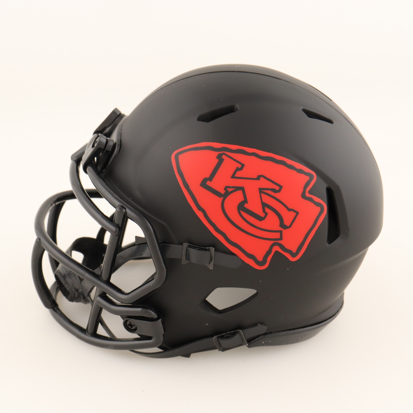 Patrick Mahomes II Signed Chiefs Eclipse Alternate Speed Mini Helmet ...