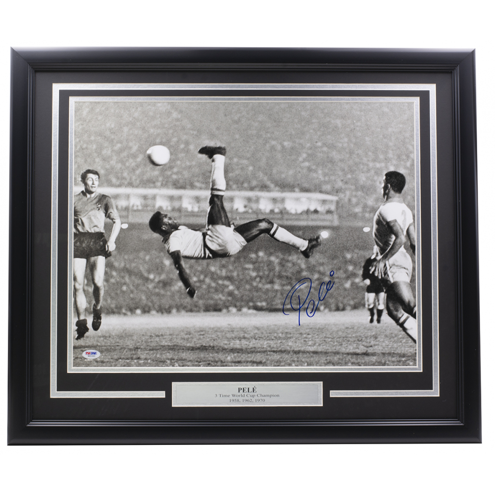 Pele Signed Custom Framed Photo Display (PSA) | Pristine Auction