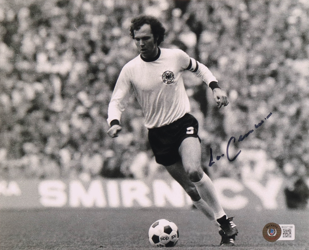 Franz Beckenbauer Signed Cosmos 8x10 Photo (Beckett) | Pristine Auction