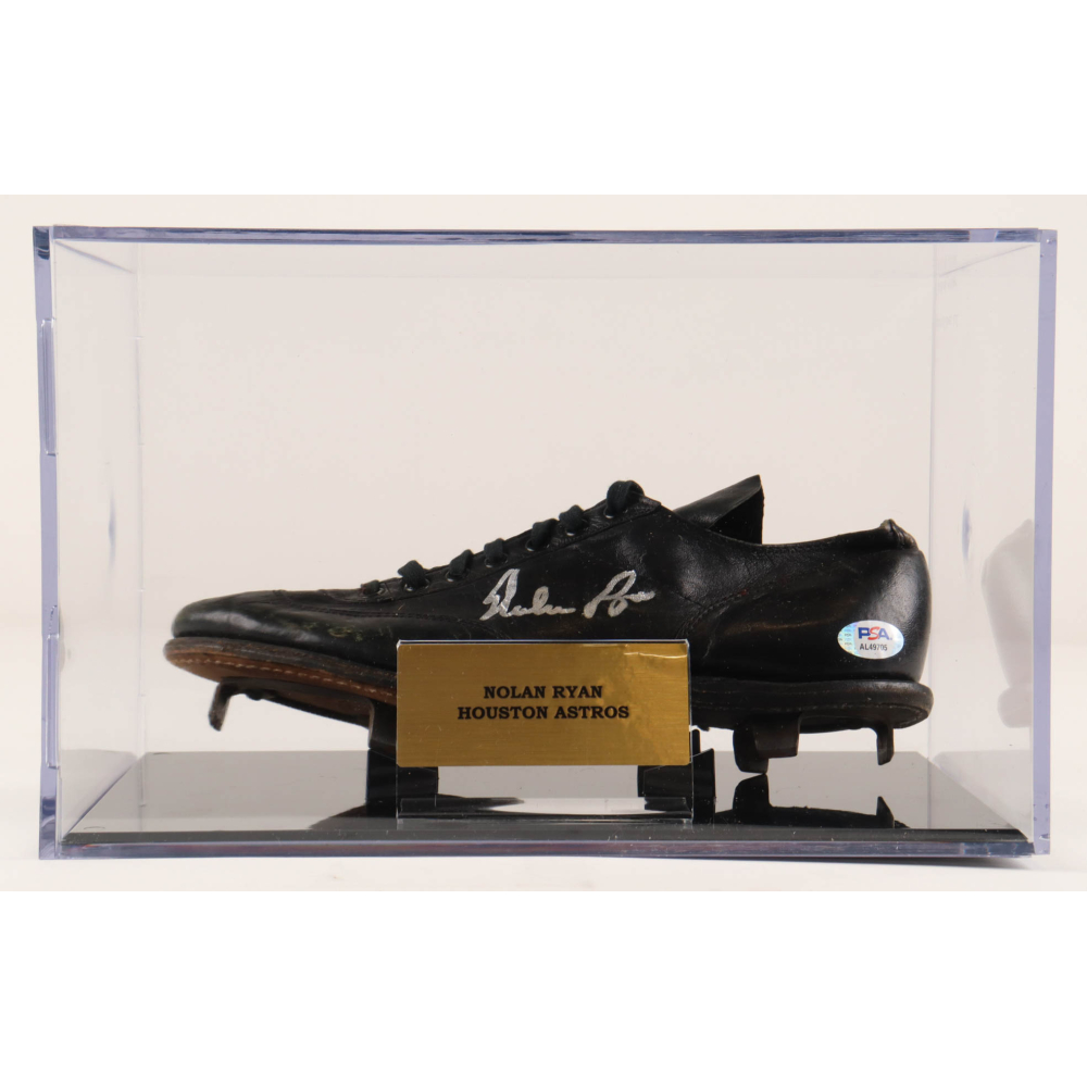 Nolan Ryan Signed Vintage Leather Baseball Cleat with Display Case (PSA ...