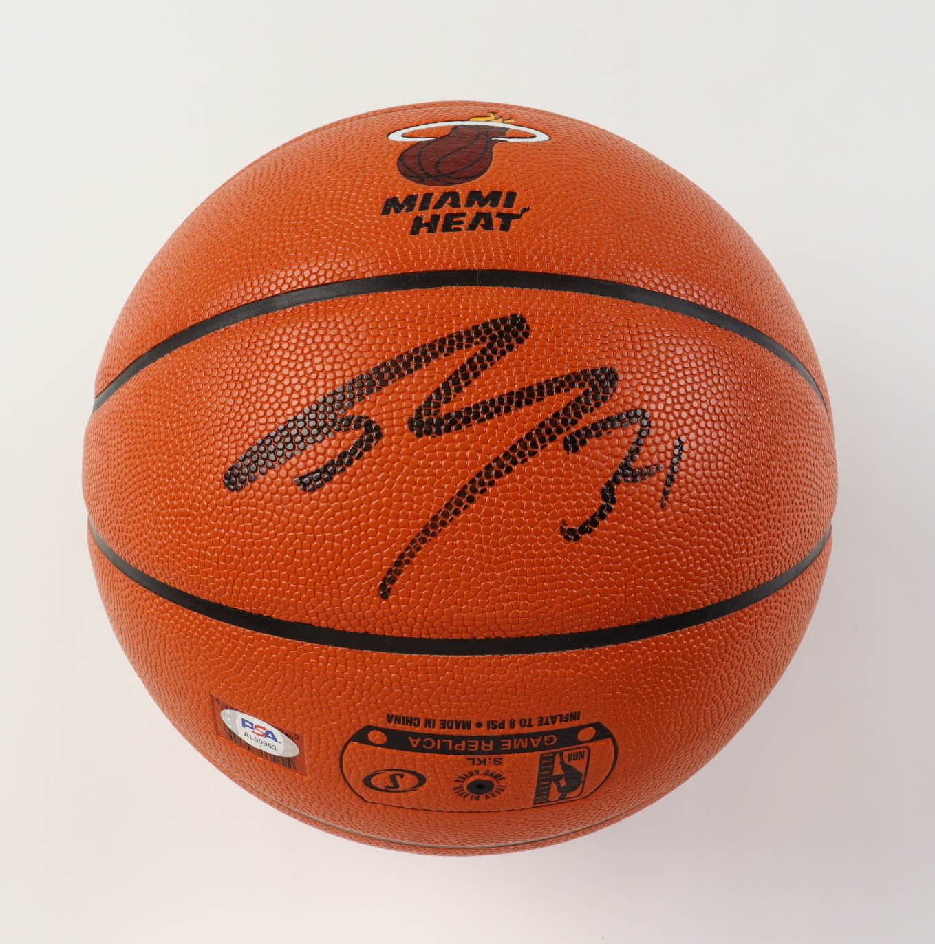 Shaquille O'Neal Signed Heat Logo Basketball (PSA) | Pristine Auction