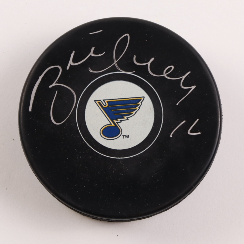 Brett Hull Signed Blues Logo Hockey Puck (Schwartz Sports) | Pristine ...
