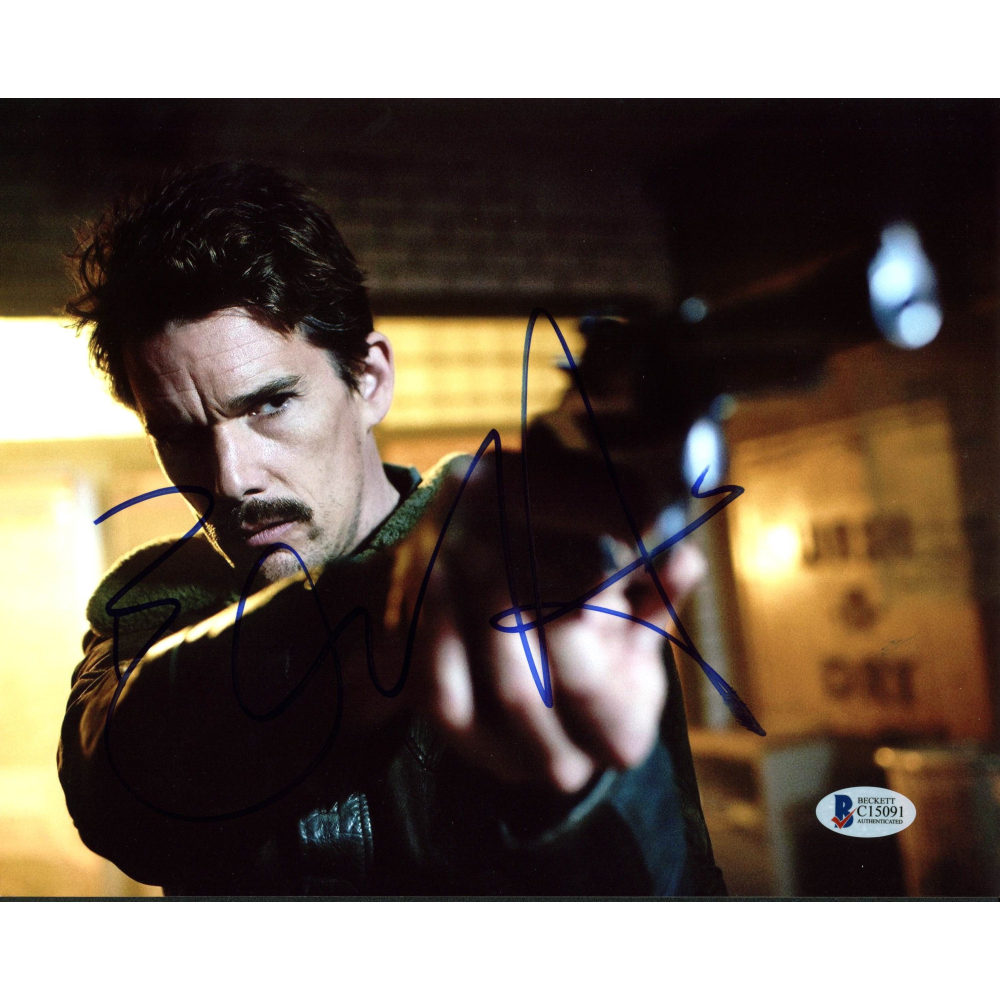 Ethan Hawke Signed "Predestination" 8x10 Photo (Beckett) | Pristine Auction