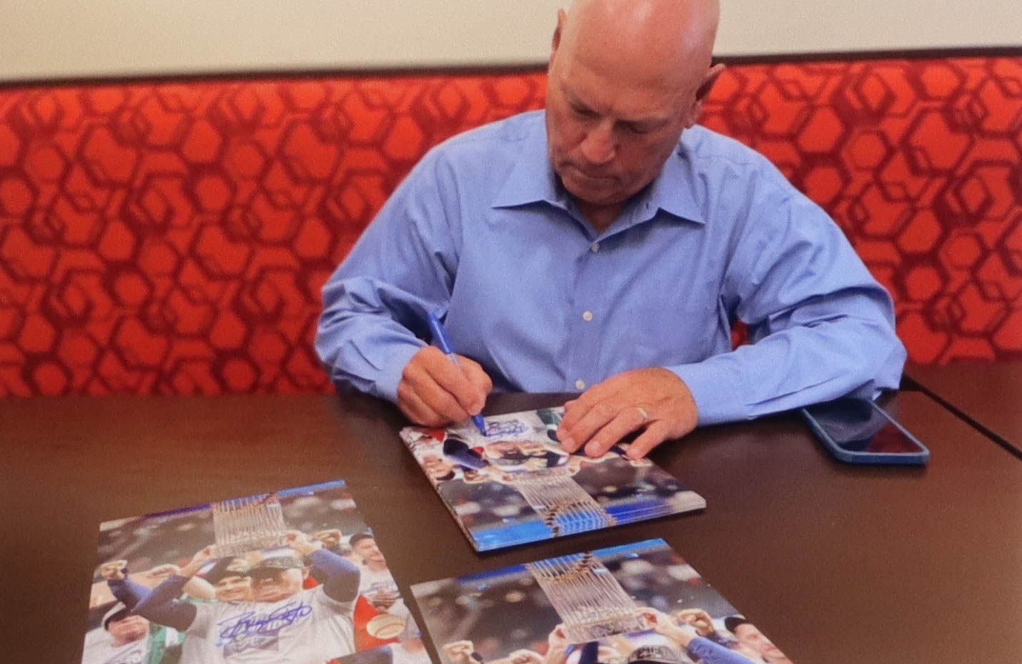 Brian Snitker Signed Braves 8x10 Photo (Radtke) | Pristine Auction