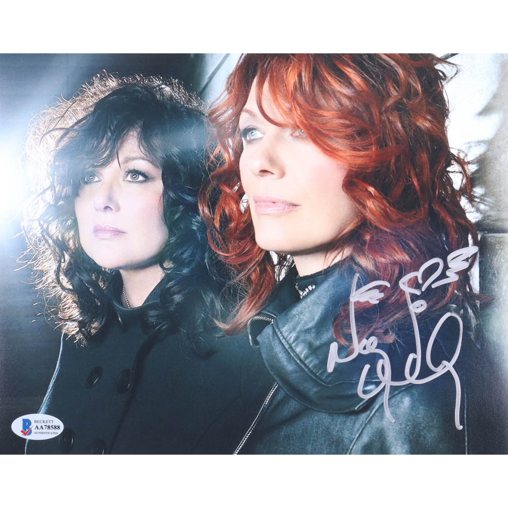 Nancy Wilson Signed 8x10 Photo (Beckett) | Pristine Auction