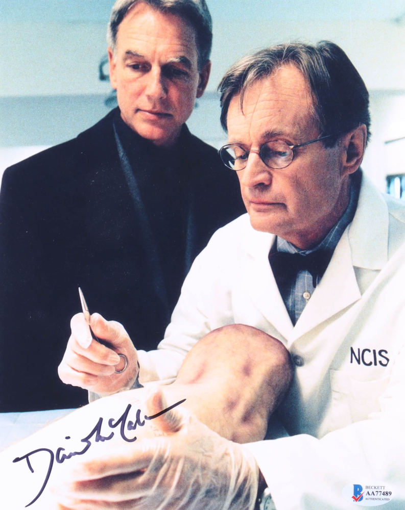 David McCallum Signed "NCIS" 8x10 Photo (Beckett) | Pristine Auction