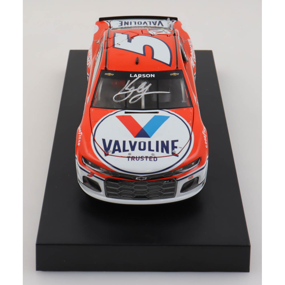 Kyle Larson Signed 2021 NASCAR #5 Vaolvoline - 1:24 Premium Action ...