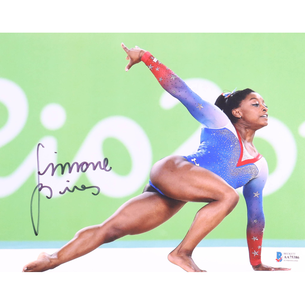 Simone Biles Signed Team USA 8x10 Photo (Beckett) | Pristine Auction