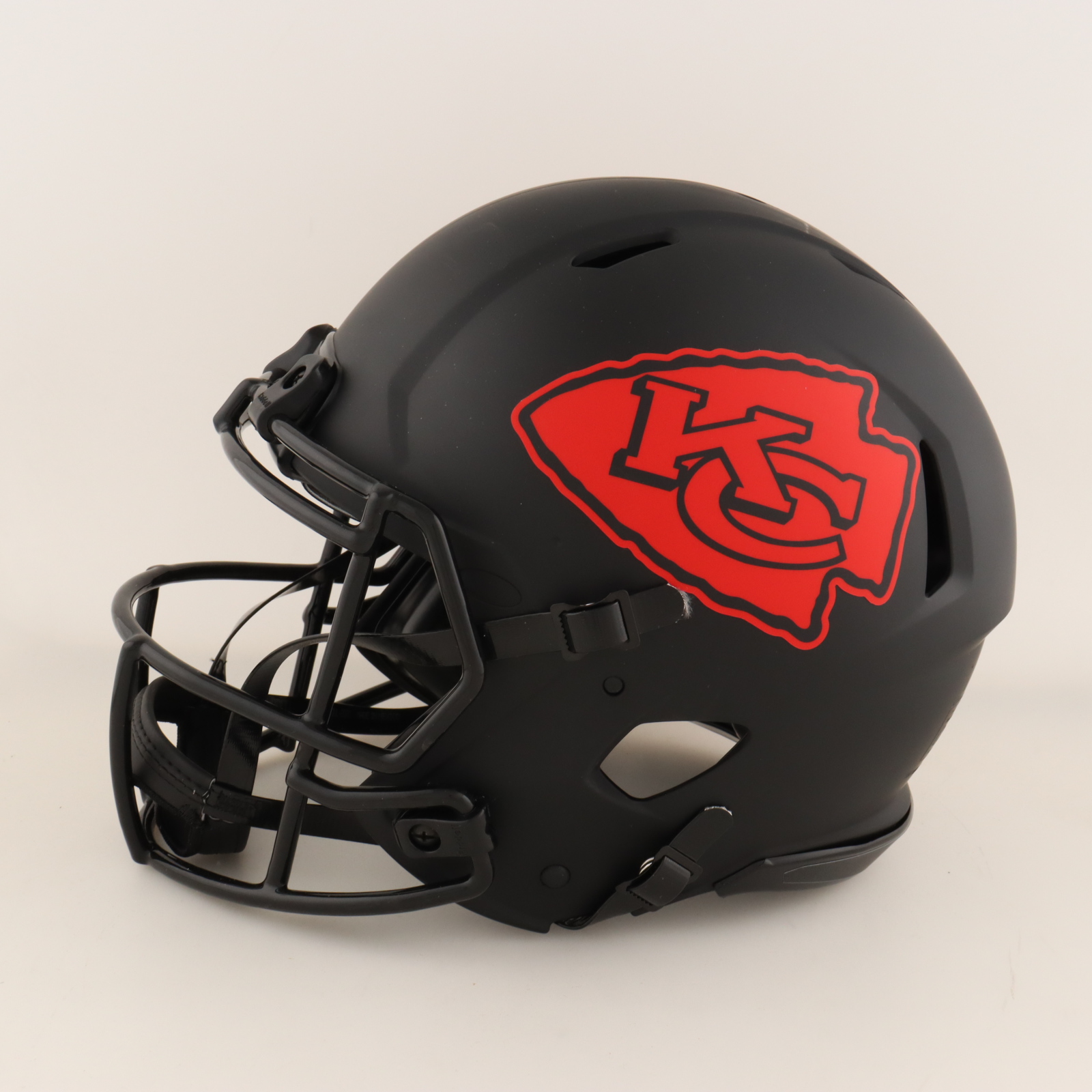 Tyreek Hill Signed Chiefs Full-Size Authentic On-Field Eclipse ...