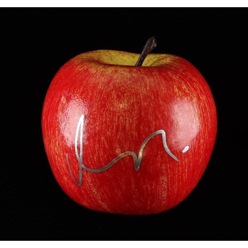 Matt Damon Signed "Good Will Hunting" Apple Prop (Beckett) | Pristine ...