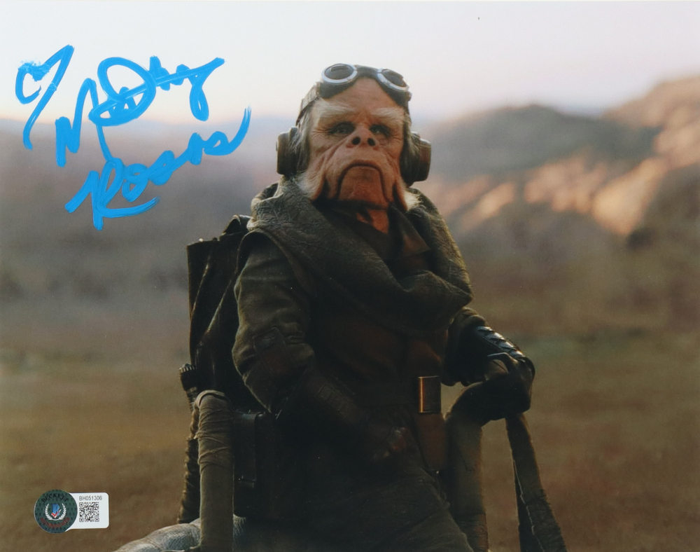 Misty Rosas Signed "The Mandalorian" 8x10 Photo (Beckett) | Pristine ...