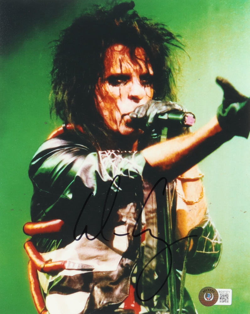 Alice Cooper Signed 8x10 Photo (Beckett) | Pristine Auction