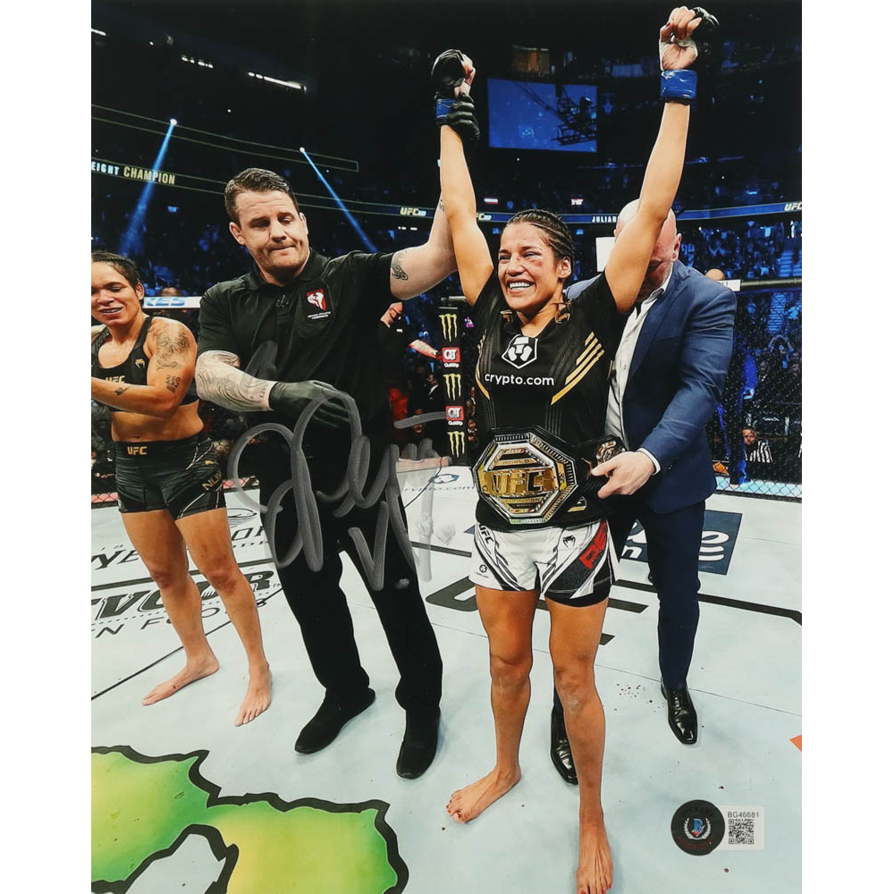 Julianna Pena Signed UFC 8x10 Photo (Beckett) | Pristine Auction