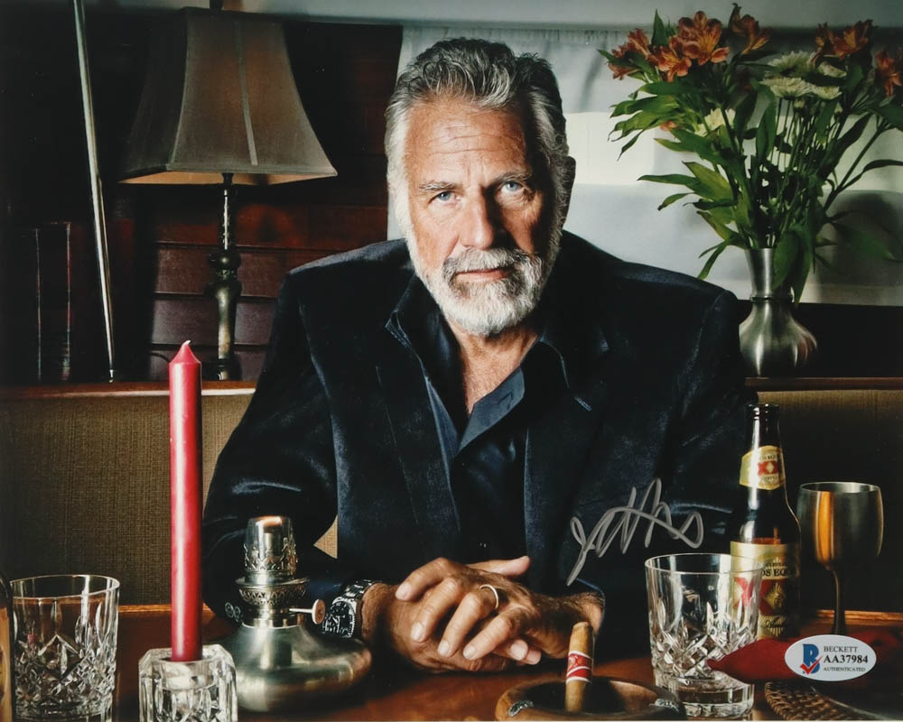 Jonathan Goldsmith Signed "Dos Equis" 8x10 Photo (Beckett) | Pristine Auction