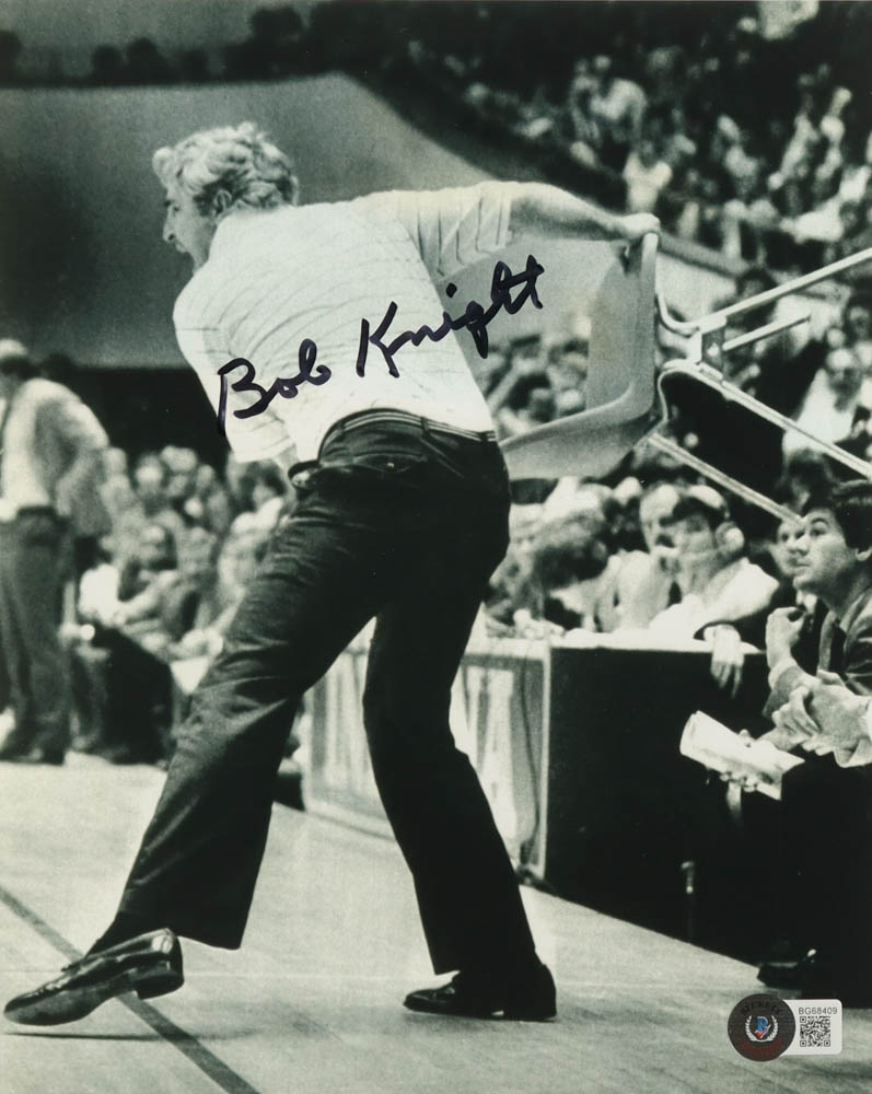 Bob Knight Signed Indiana Hoosiers 8x10 Photo (Beckett) | Pristine Auction