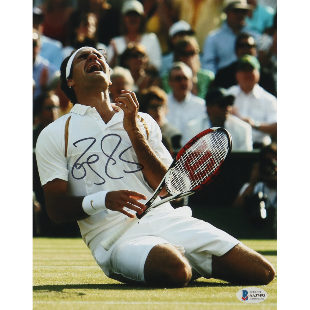 Roger Federer Signed 8x10 Photo (Beckett) | Pristine Auction