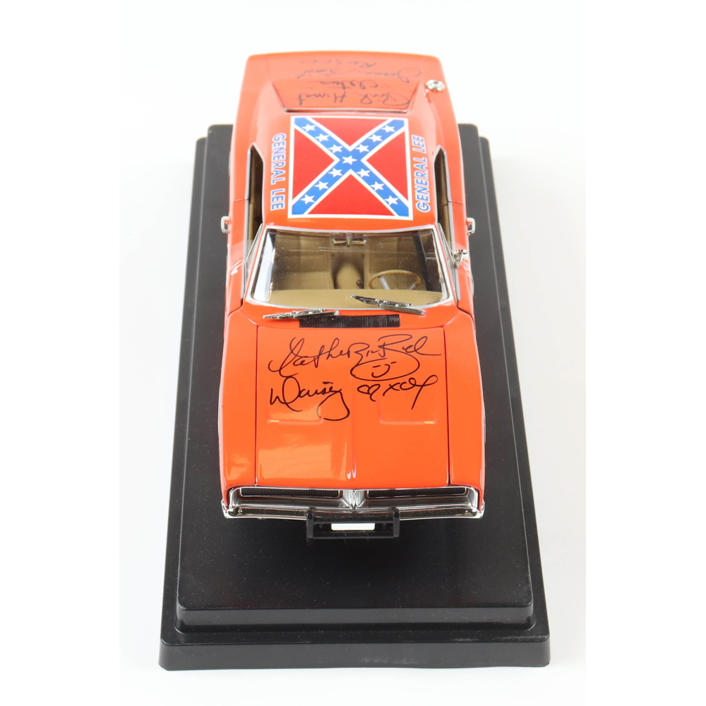 "Dukes of Hazzard" 1:18 General Lee Die Cast Car Signed by (7 ...