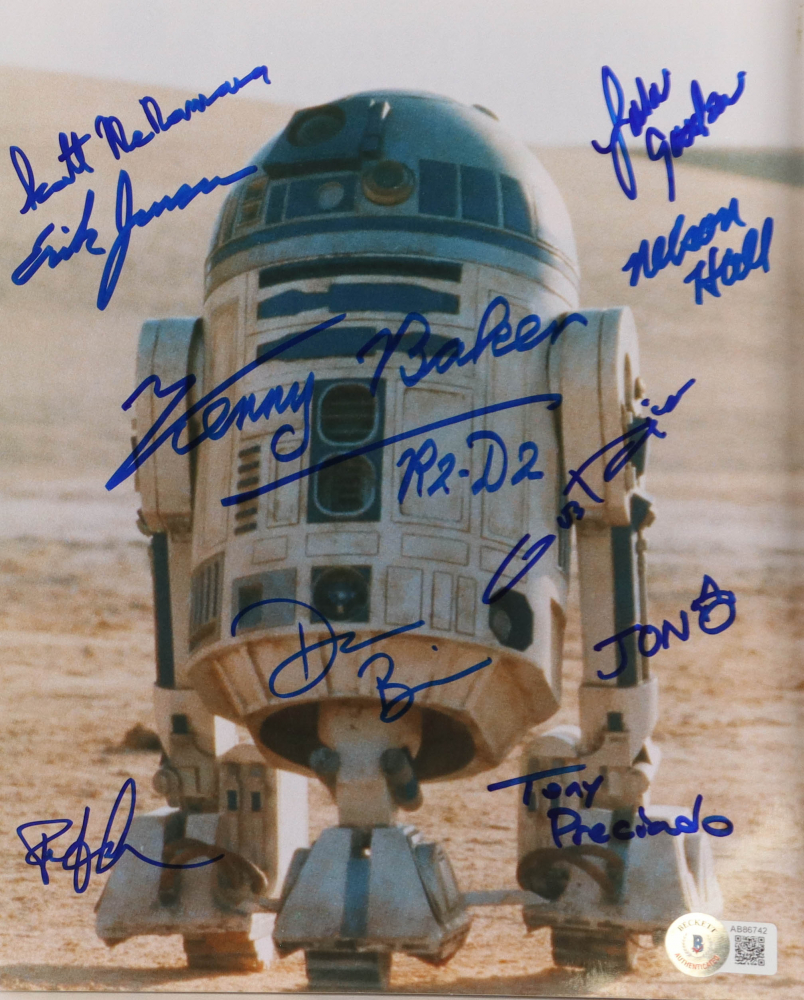 "Star Wars" 8x10 Photo Signed by (10) with Kenny Baker, Don Bies, Gus ...