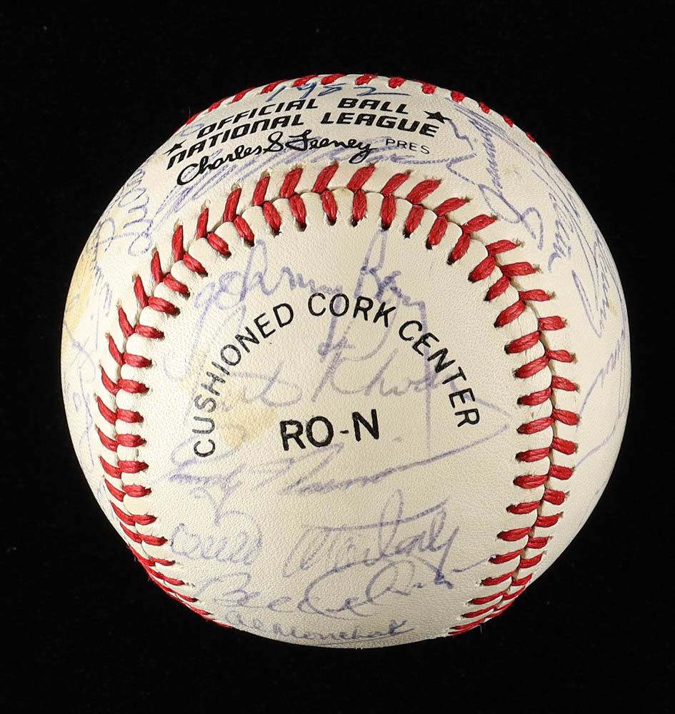 1982 Pirates ONL Baseball Team-Signed by (28) with Willie Stargell ...
