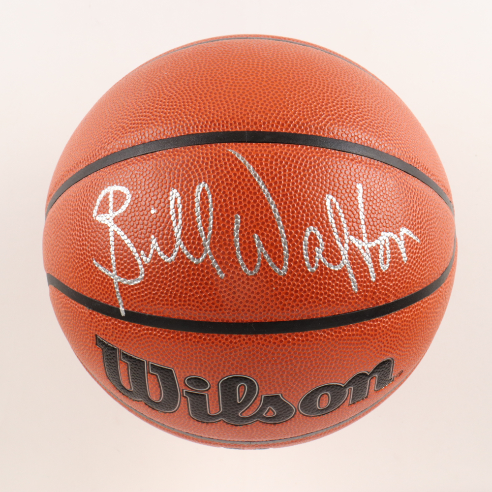 Bill Walton Signed NBA Basketball (Schwartz) | Pristine Auction